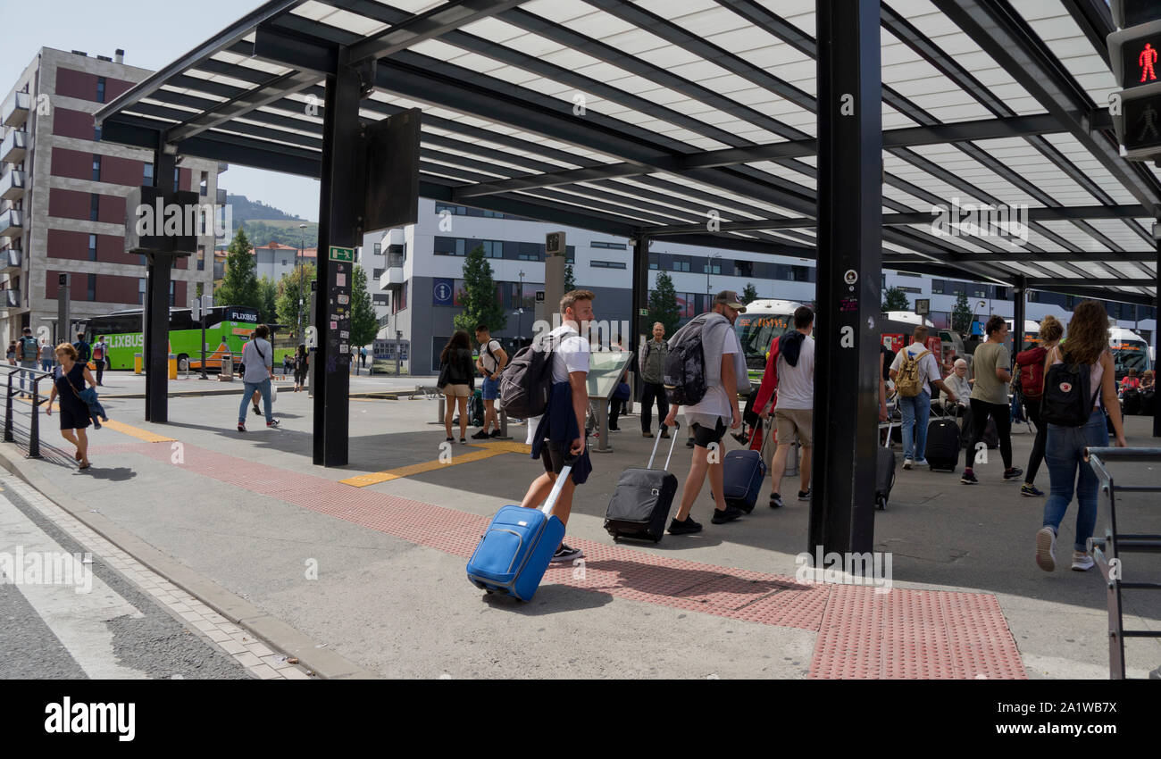 Bilbao bus hi-res stock photography and images - Alamy