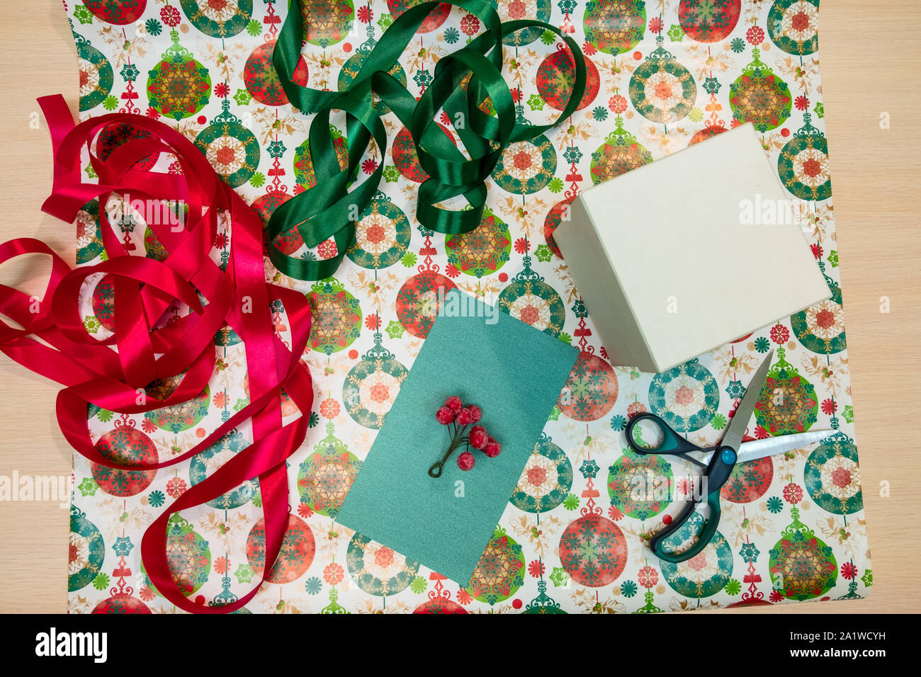 DIY Gift Wrapping step by step, do it yourself Stock Photo - Alamy