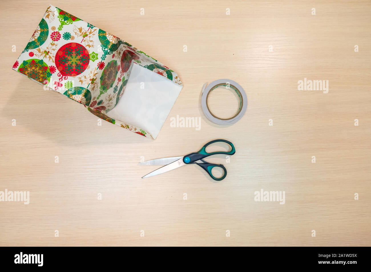 DIY Gift Wrapping step by step, do it yourself Stock Photo - Alamy