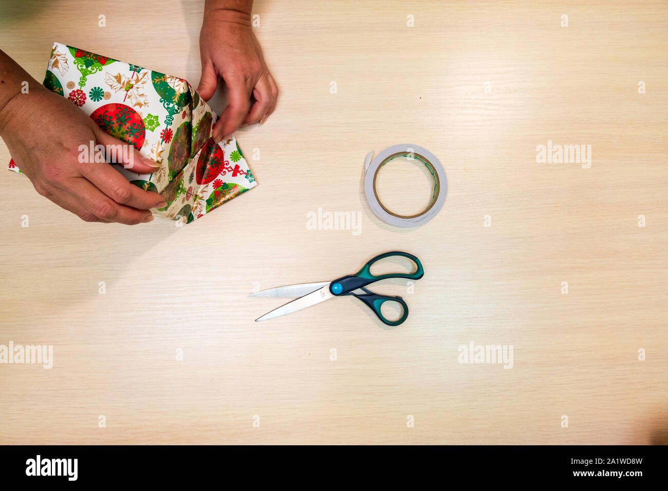DIY Gift Wrapping step by step, do it yourself Stock Photo - Alamy