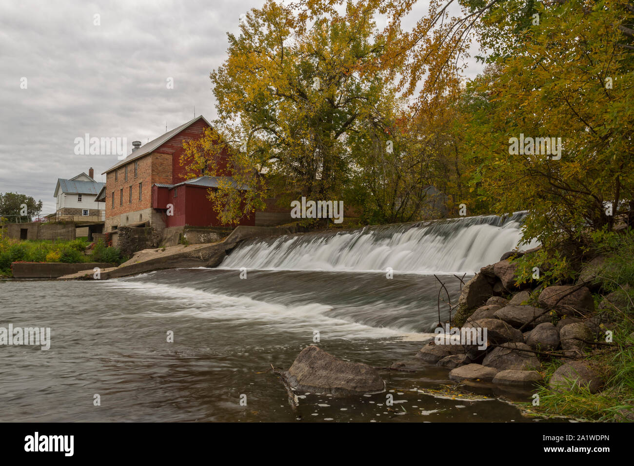 Mill dam fall hi-res stock photography and images - Alamy