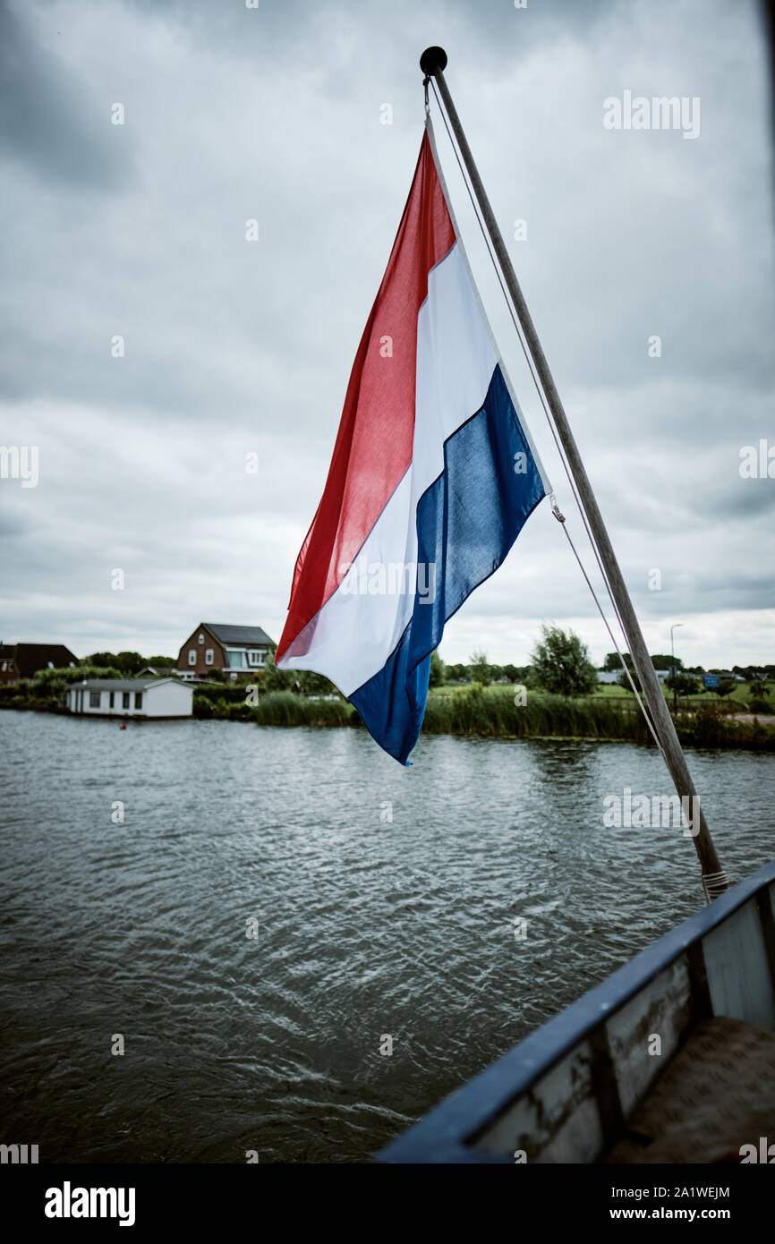Waving from a boat hi-res stock photography and images - Alamy