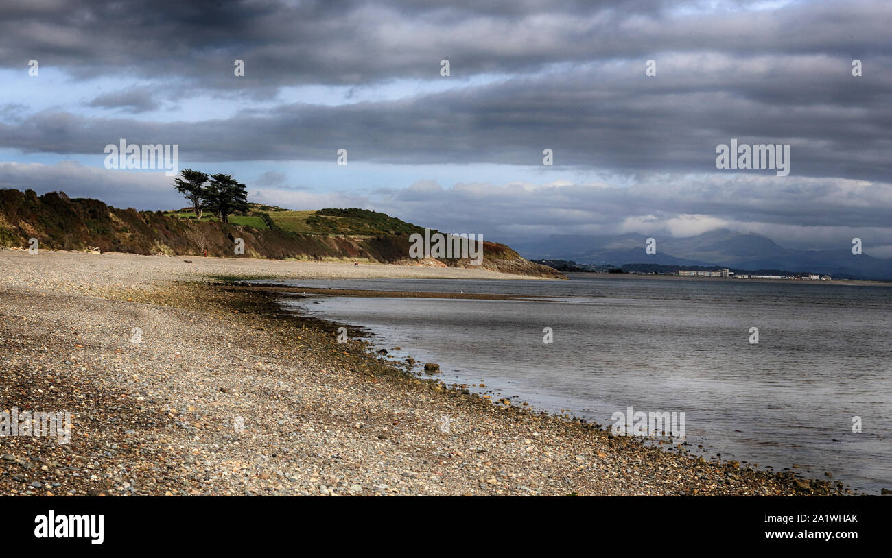Llanbedrog beach hi-res stock photography and images - Alamy