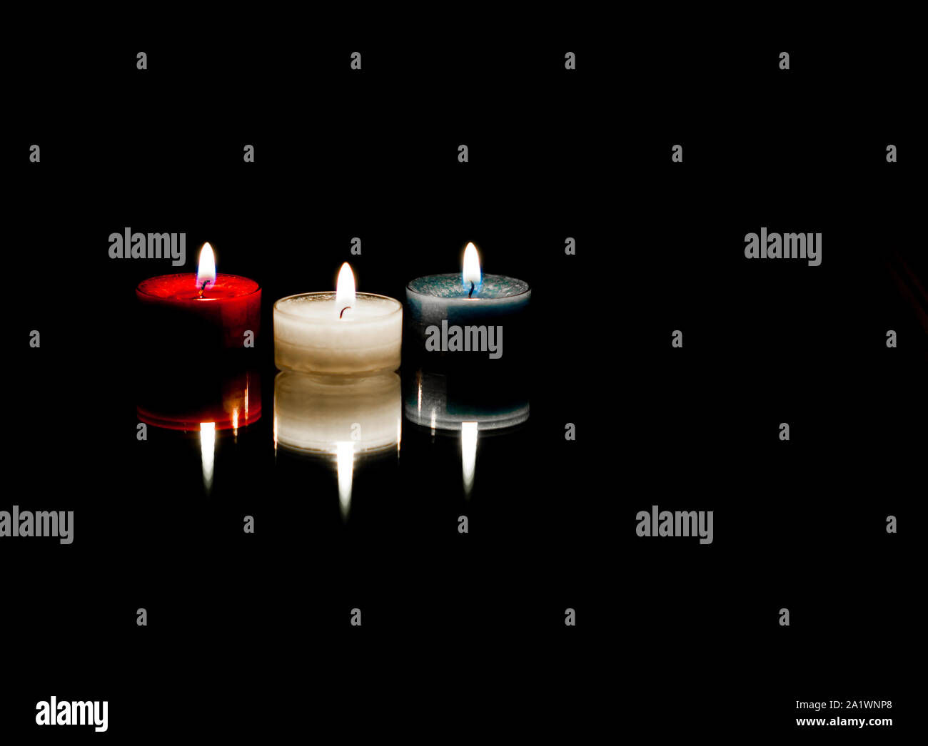Lighted memorial hi-res stock photography and images - Alamy