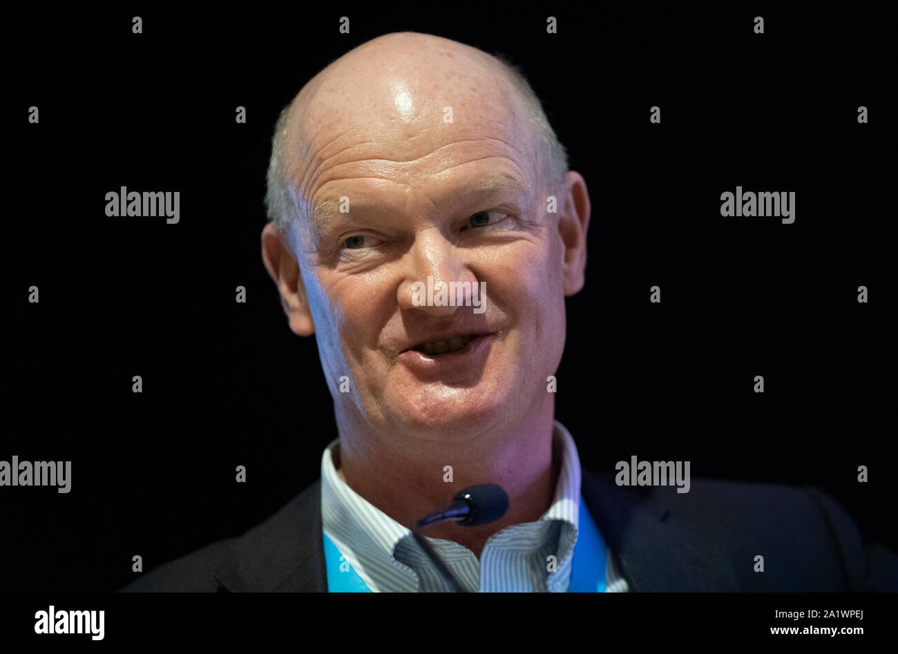 David addressing hi-res stock photography and images - Alamy