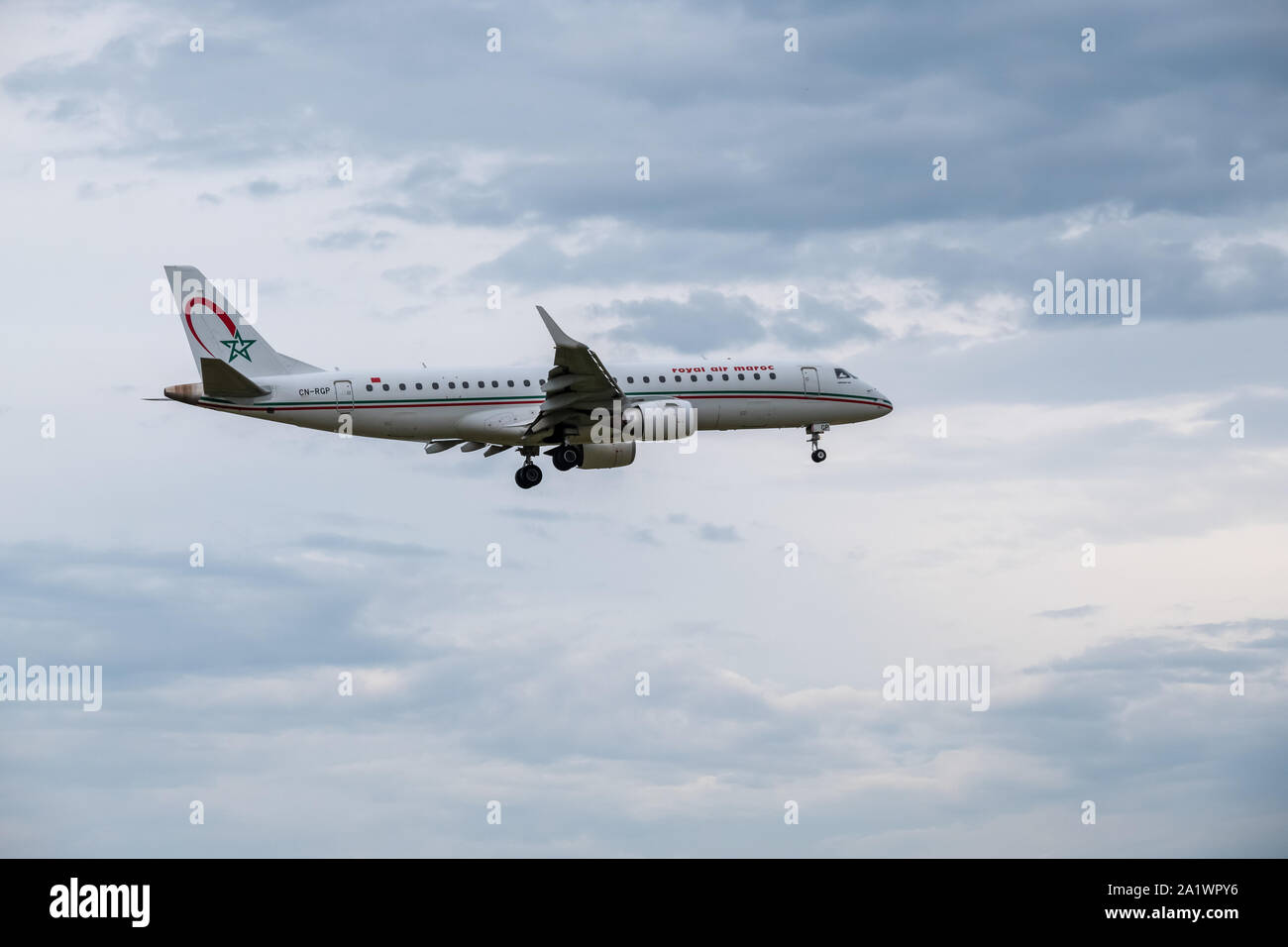 Royal moroccan airlines hi-res stock photography and images - Alamy