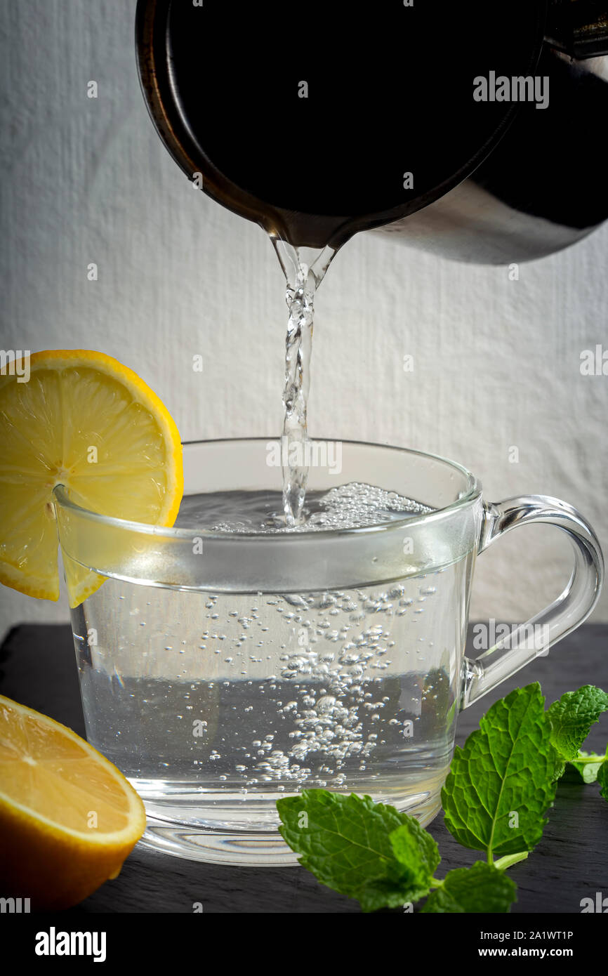 Poring Tea High Resolution Stock Photography and Images - Alamy