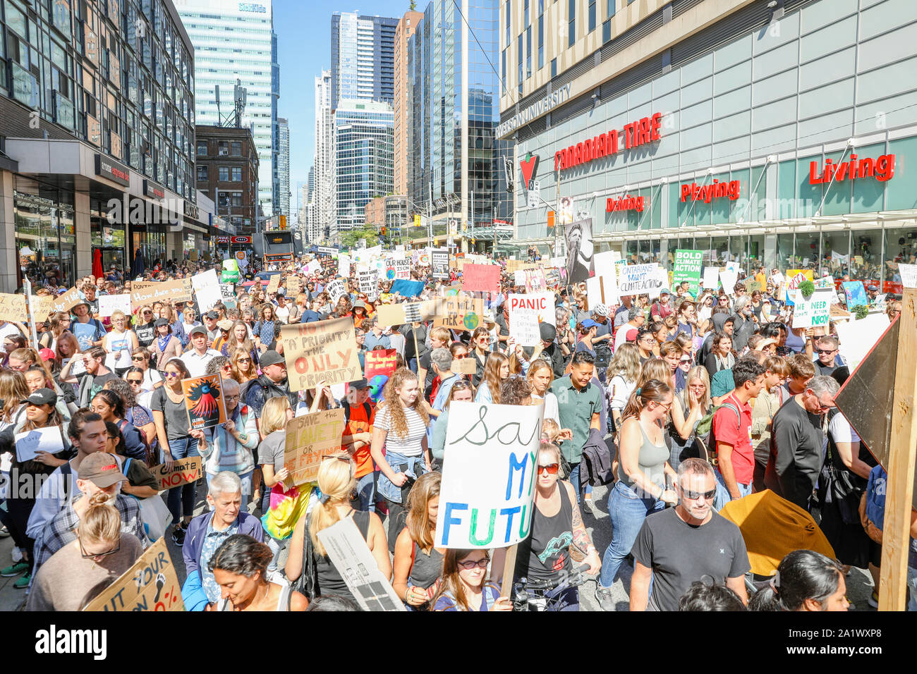 Fridays for future toronto hi-res stock photography and images - Alamy