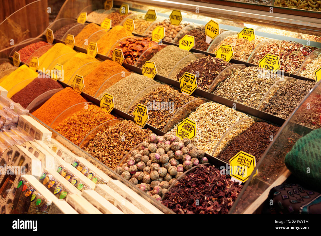 Grocery Store Shelves Tea High Resolution Stock Photography and Images ...