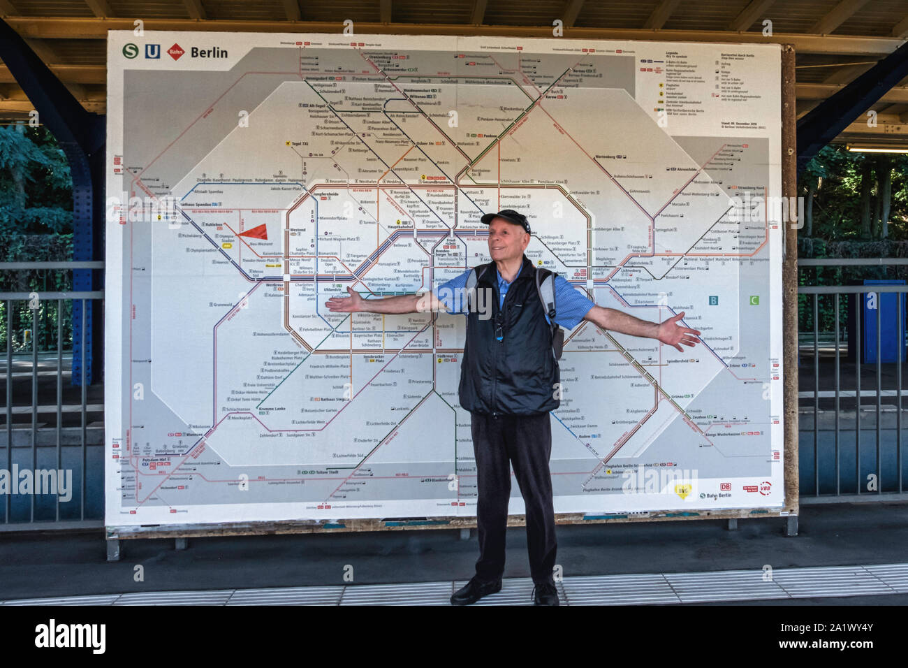 Berlin bvg train map hi-res stock photography and images - Alamy