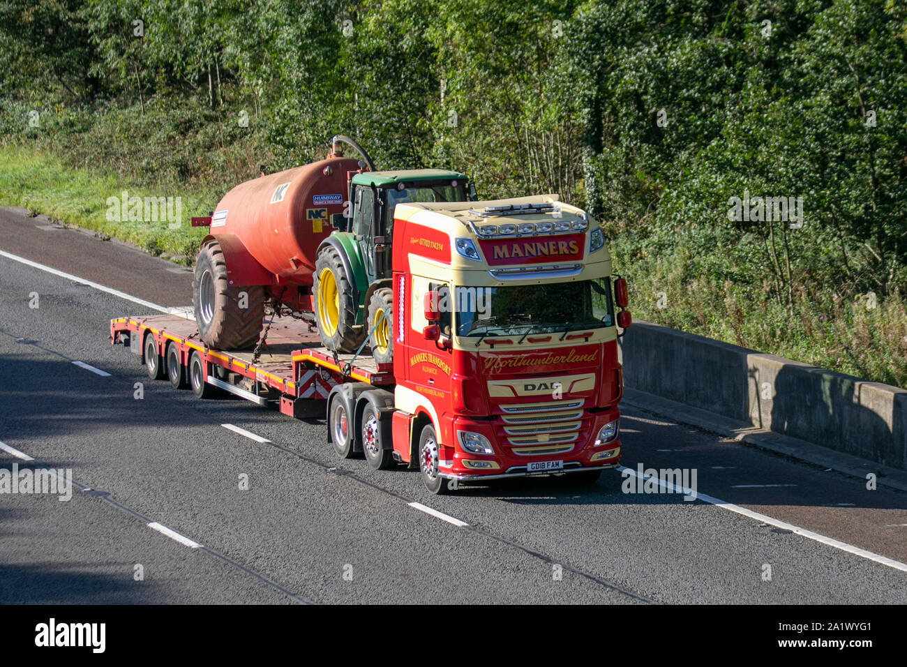 Daf recovery truck hi-res stock photography and images - Alamy