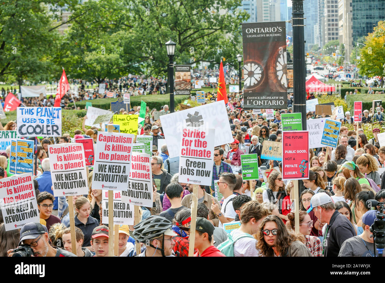 Fridays for future toronto hi-res stock photography and images - Alamy