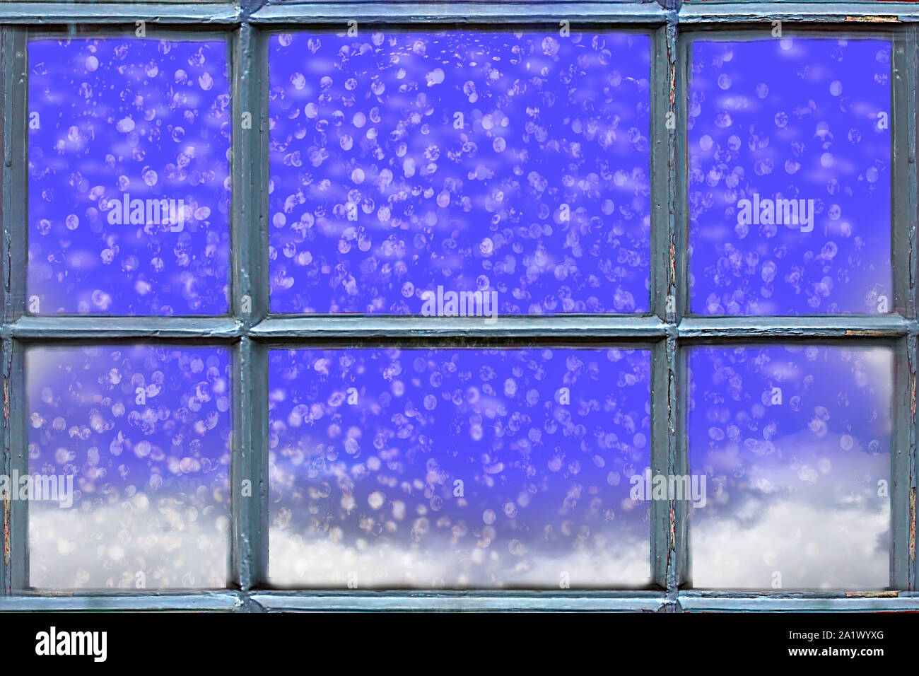 Snow falling night mountain hi-res stock photography and images - Alamy