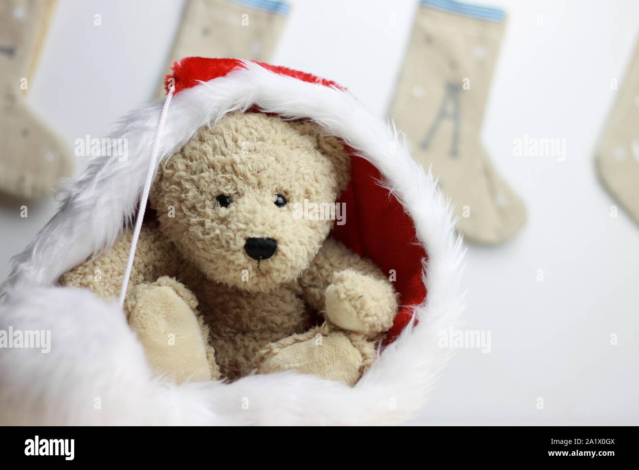 Teddy bear at Christmas time Stock Photo - Alamy
