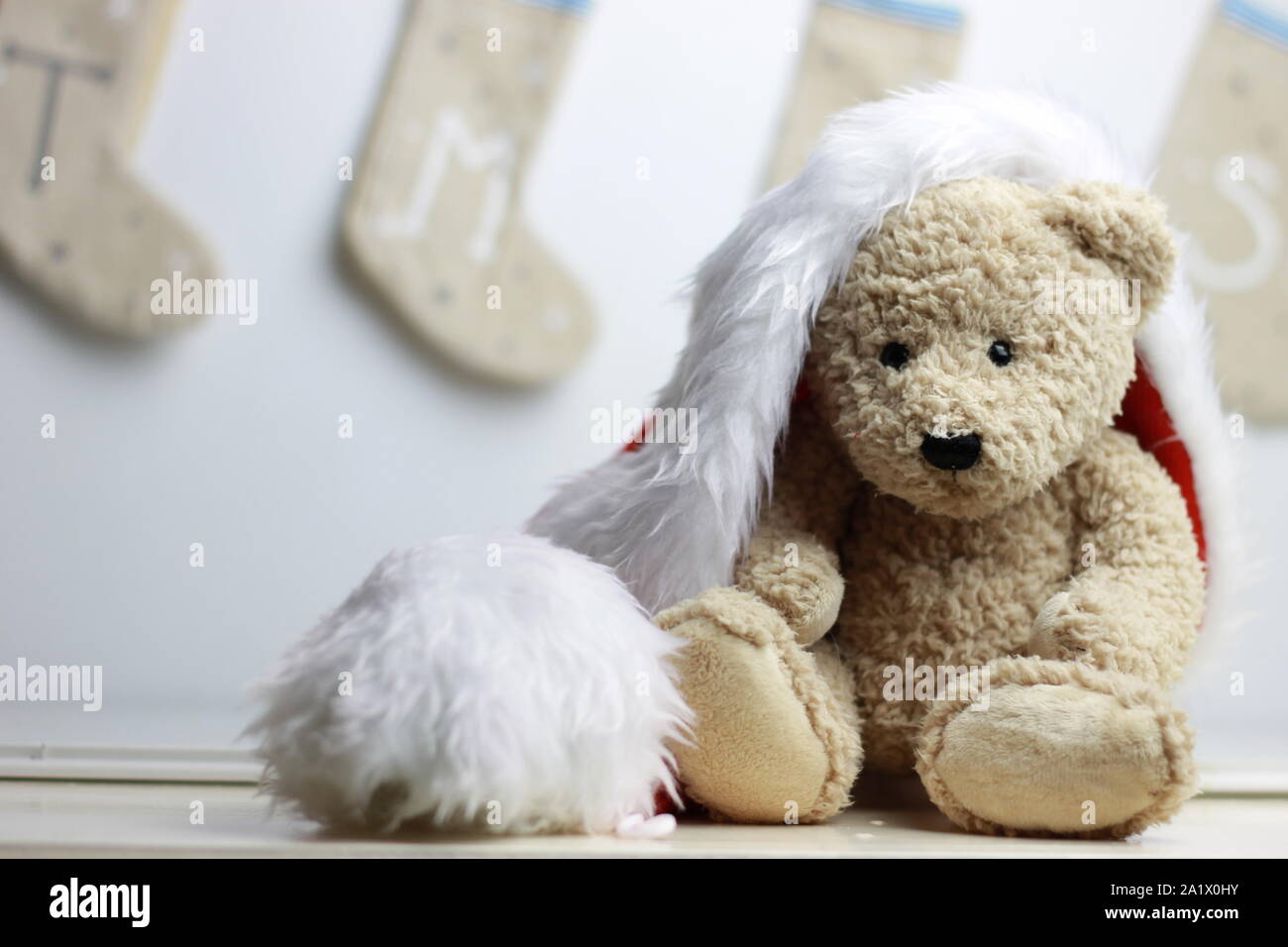 Teddy bear at Christmas time Stock Photo - Alamy
