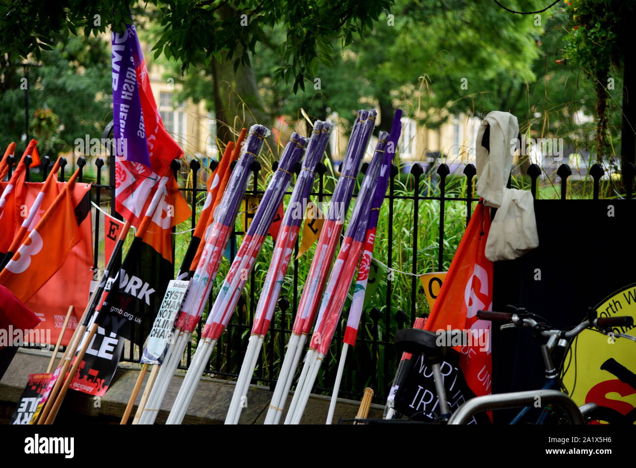 Demonstration arrangements hi-res stock photography and images - Alamy