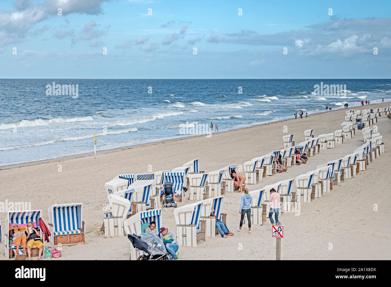 Beach with beach chairs (Kampen, Sylt, Germany); am Strand von Sylt in ...