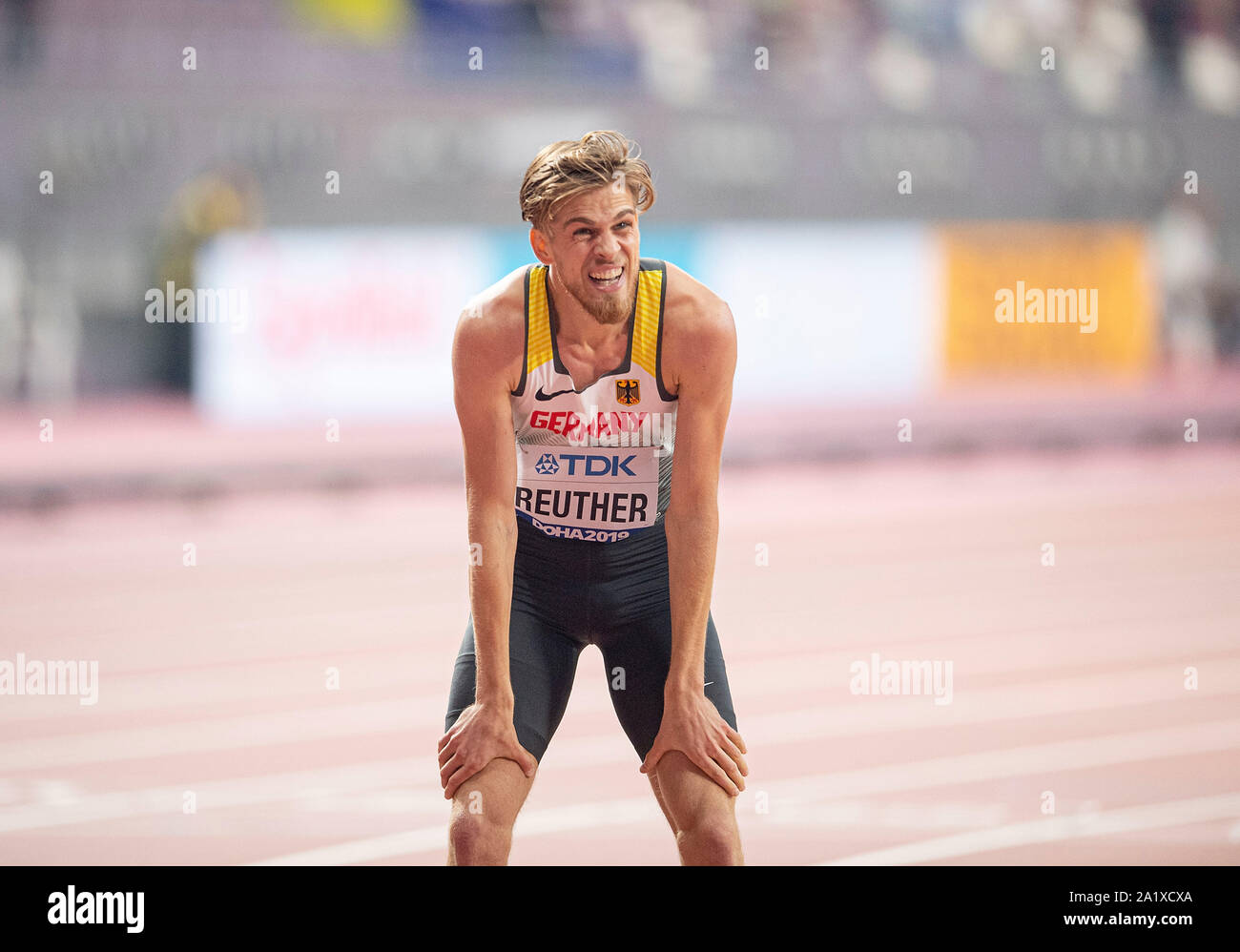 800m men hi-res stock photography and images - Alamy