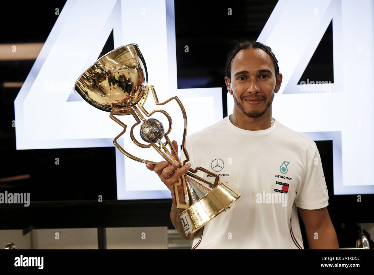 Formula 1 world championship trophy hi-res stock photography and images ...