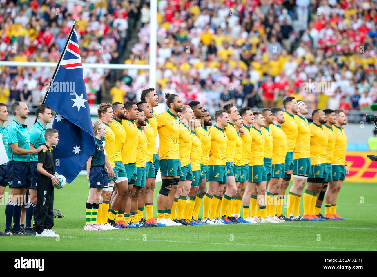 Tokyo, Japan. 29th Sep, 2019. Australia players line up for the ...