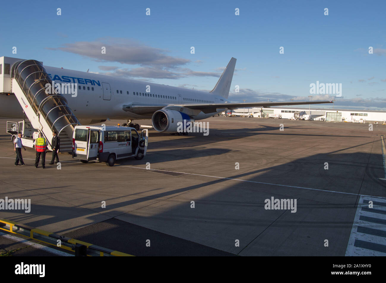 Boeing wide body aircraft hi-res stock photography and images - Alamy