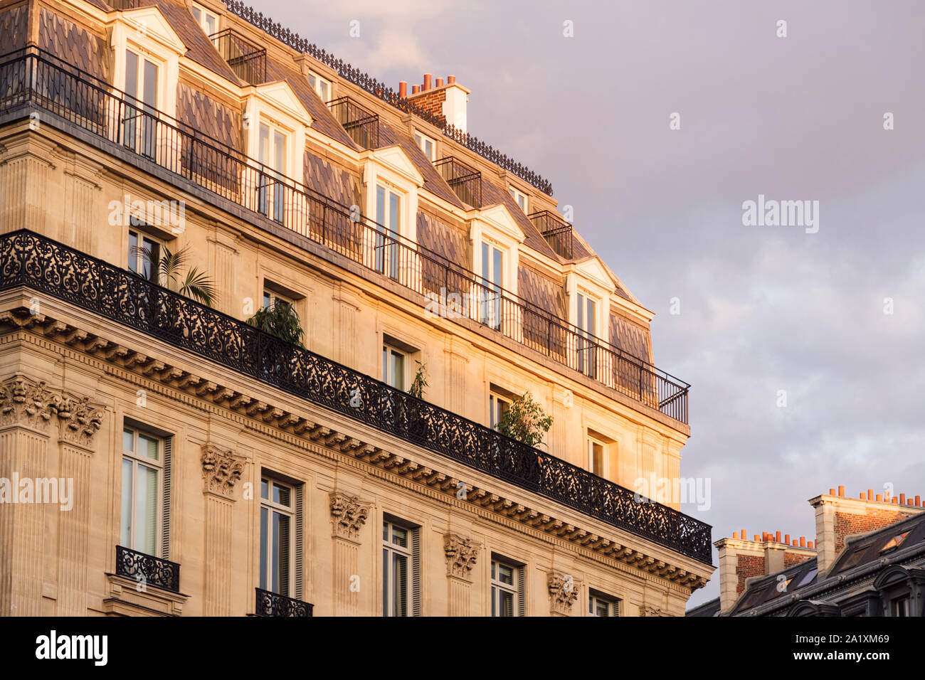 Paris, France - Sept 05, 2019: Beautiful apartment buildings in Paris ...