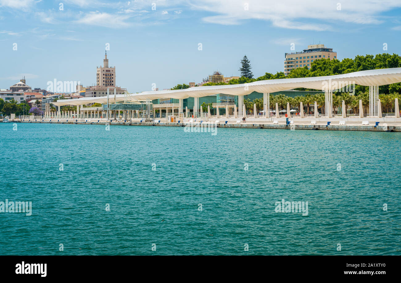 Malaga waterfront spain hi-res stock photography and images - Alamy
