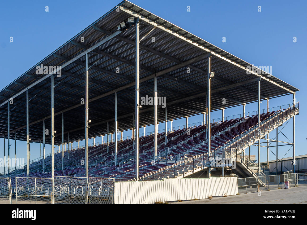Empty fairgrounds hi-res stock photography and images - Alamy