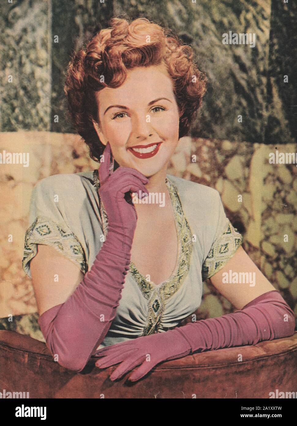 Teenage actress hi-res stock photography and images - Alamy