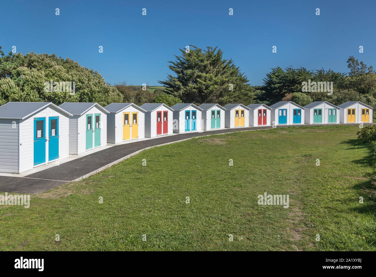 Brand new beach huts hi-res stock photography and images - Alamy