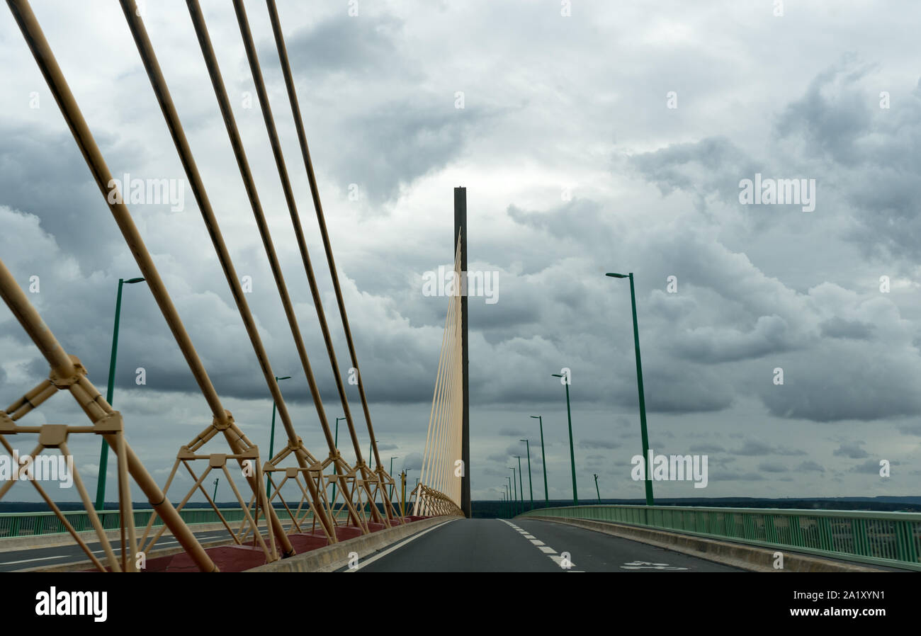 Pont de brotonne normandy france hi-res stock photography and images ...