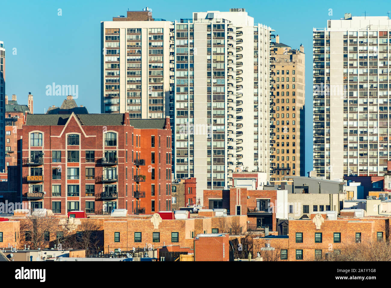 Chicago Skyline Scene in the Old Town Neighborhood Stock Photo - Alamy