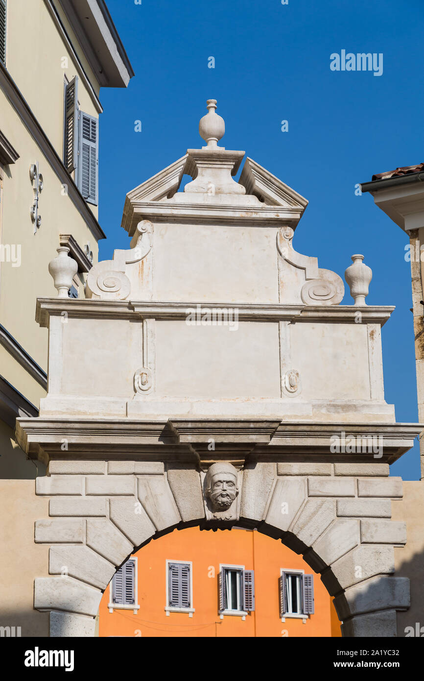 Secured walls hi-res stock photography and images - Alamy