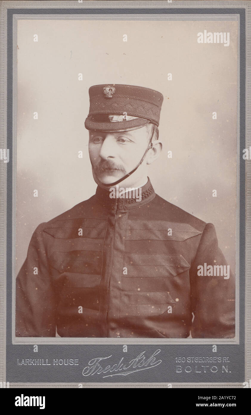 Police inspector officer uniform hi-res stock photography and images ...