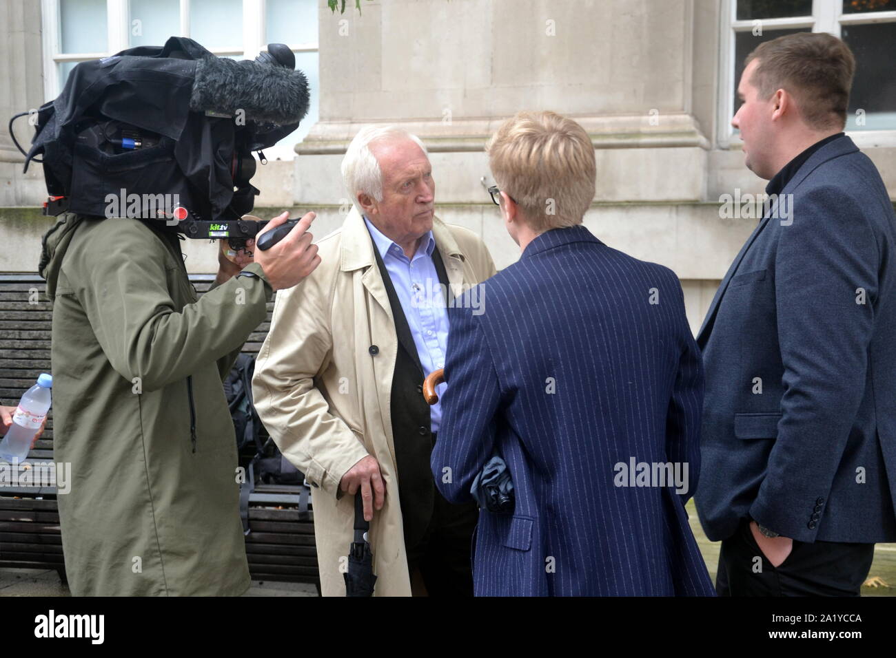 Presenter of the bbcs hi-res stock photography and images - Alamy