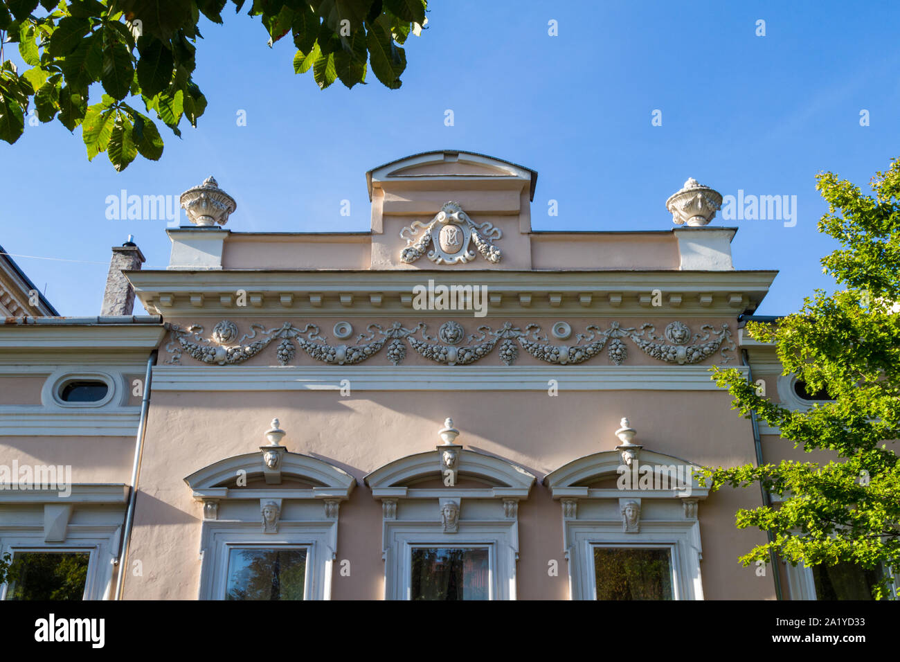 Ornate cornice and frieze facade of 19th century building in Deak ter ...
