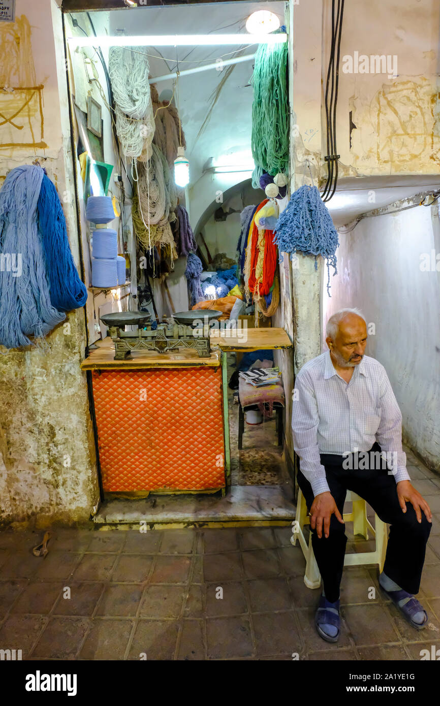 Iranian old craftsman hi-res stock photography and images - Alamy