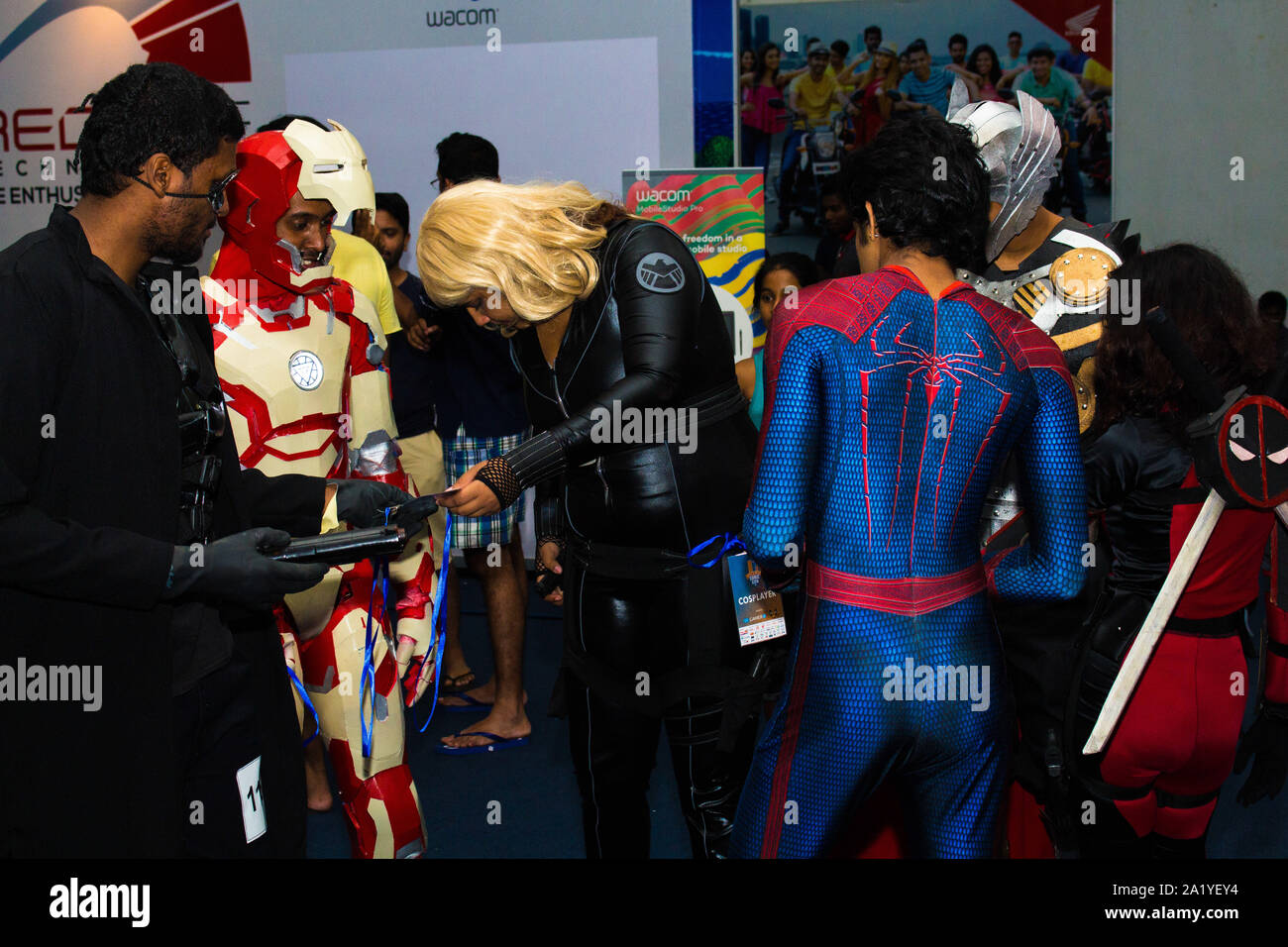 Costume group con anime hi-res stock photography and images - Alamy