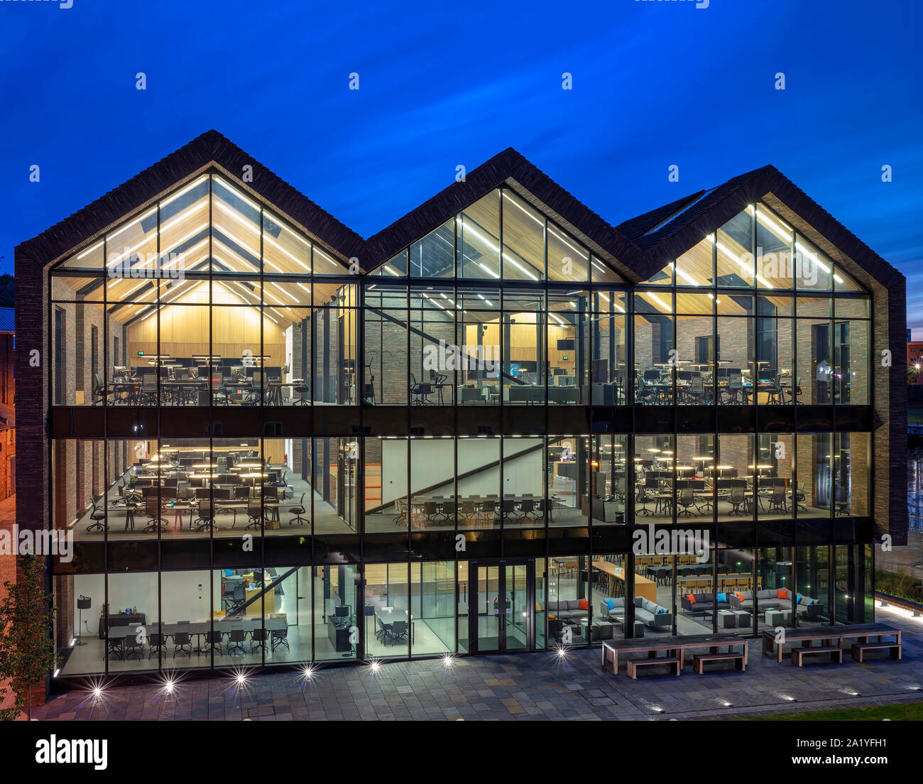 Tombola house hi-res stock photography and images - Alamy