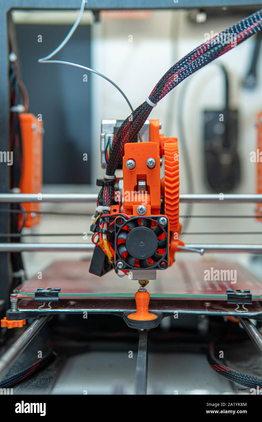 3D printer elements. 3D printing device mechanism Stock Photo - Alamy