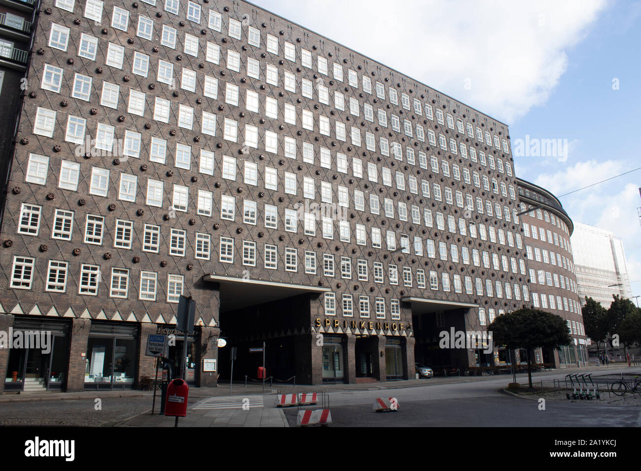 The Sprinkenhof, a nine-storey office building built between 1927 and ...