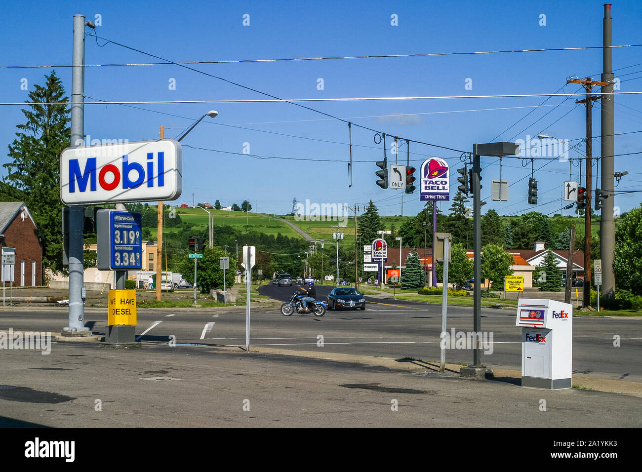 Commercial strip highway hi-res stock photography and images - Alamy