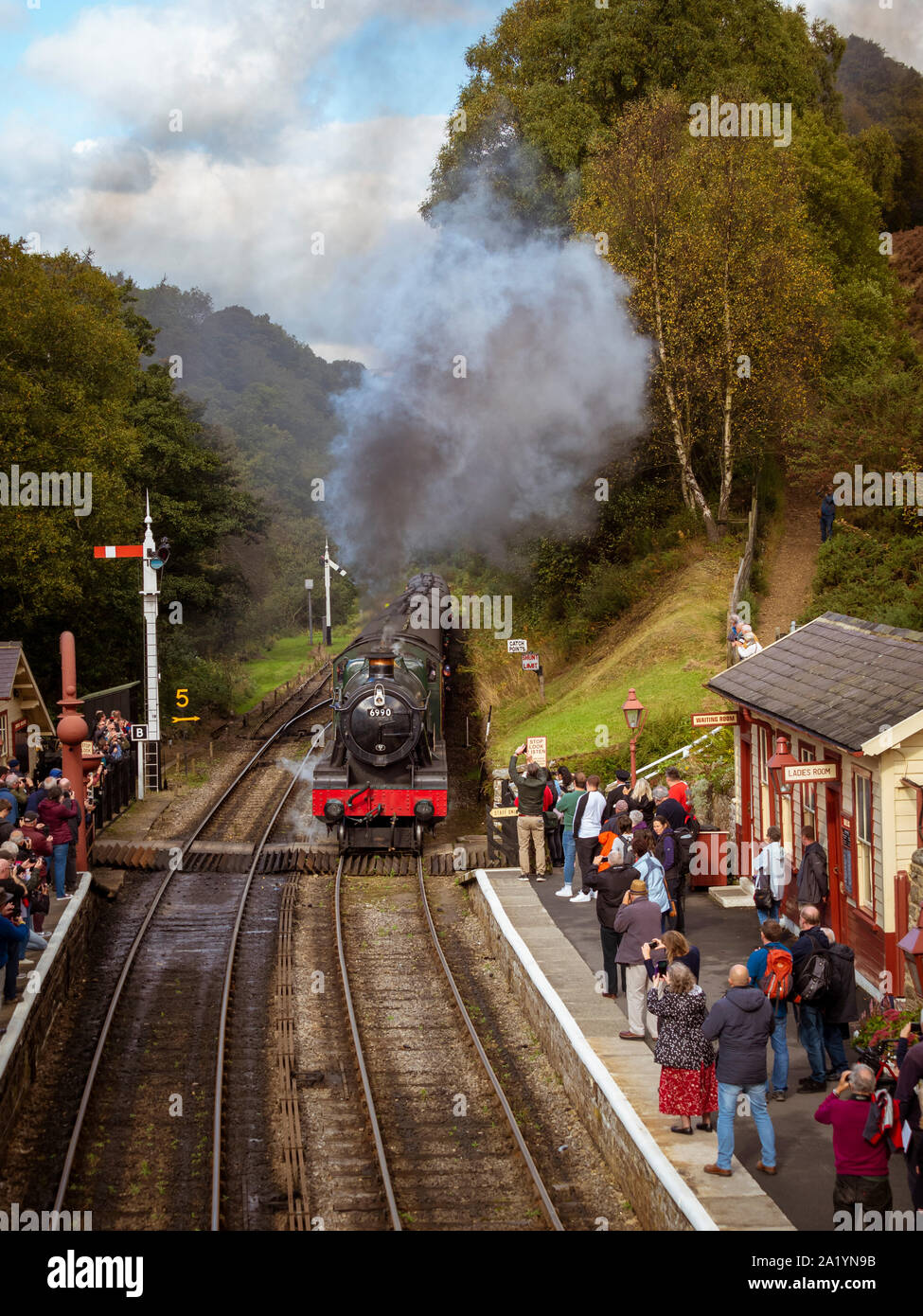 Railway engine 6990 Witherslack Hall, pulling into Goathland station ...