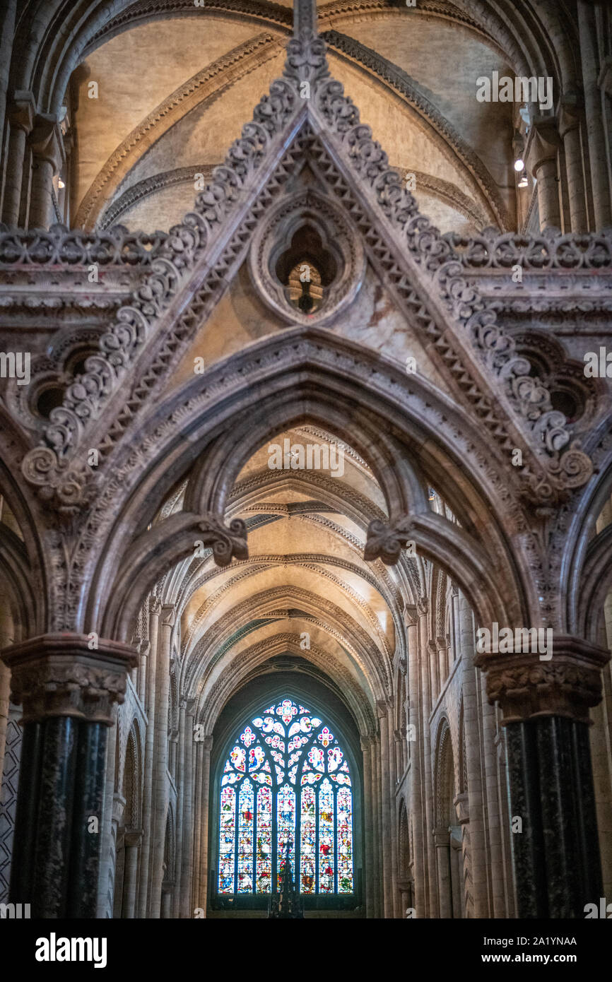 Durham cathedral interior hi-res stock photography and images - Alamy
