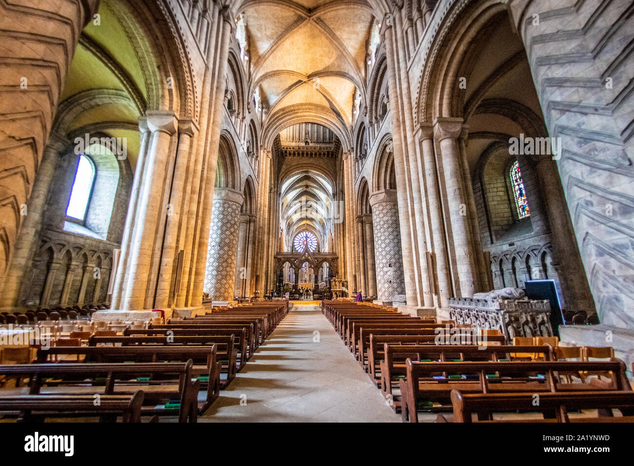Romanesque vault system hi-res stock photography and images - Alamy
