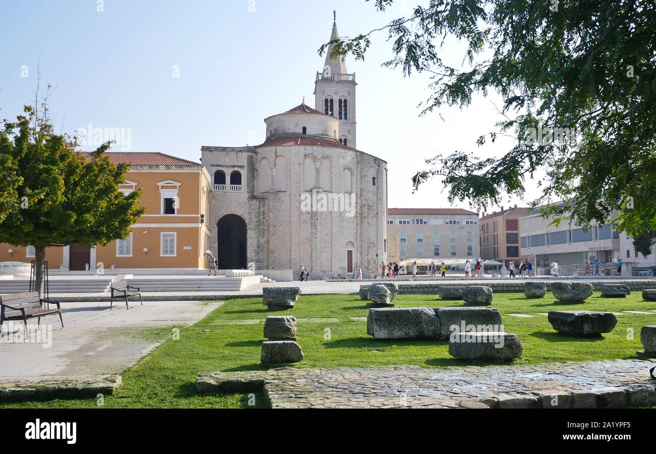 Croatia, Ancient buildings at Zadar and Dubrovnik old town Stock Photo ...
