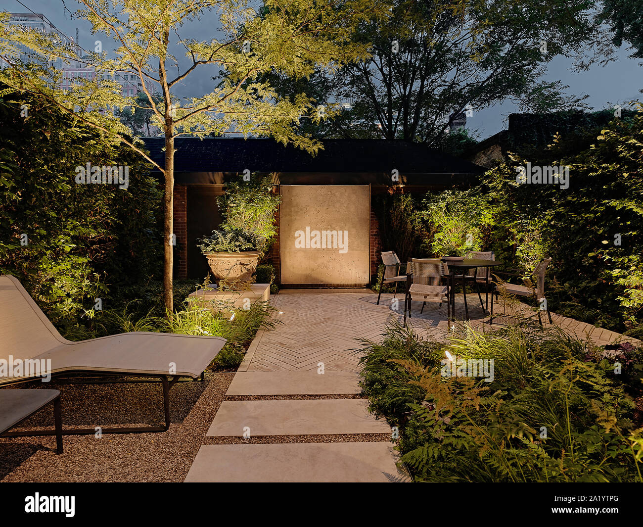 Residential landscape design Stock Photo - Alamy