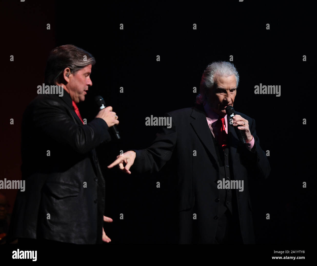 Bill medley bucky heard hi-res stock photography and images - Alamy