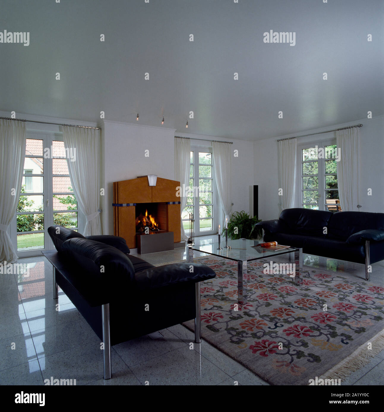 Open fire in livingroom hi-res stock photography and images - Alamy