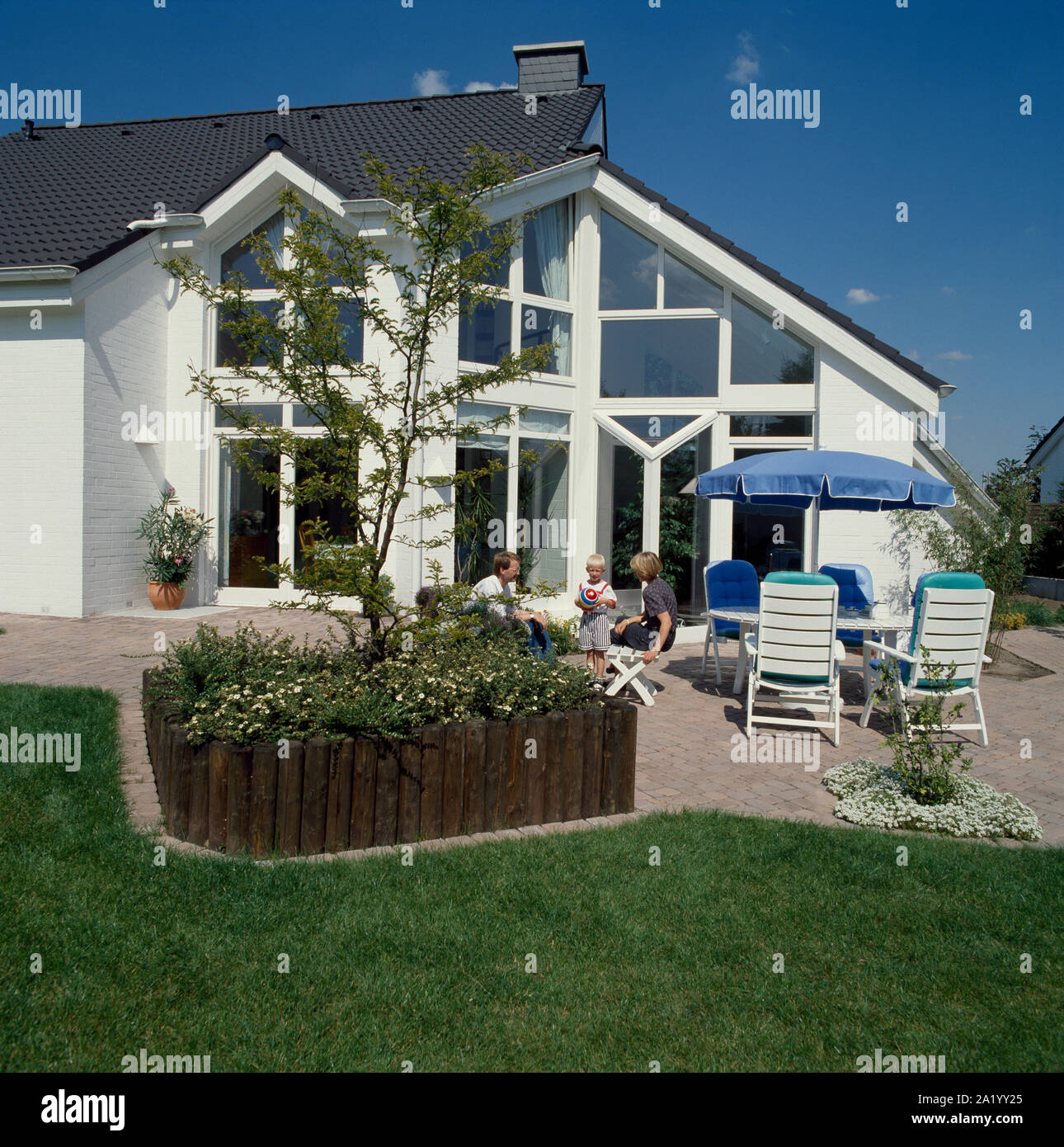 Outside_space hi-res stock photography and images - Alamy